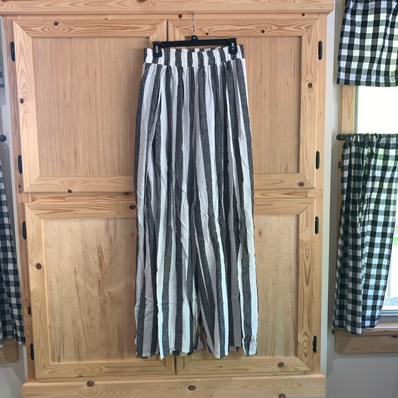Blue Buttercup | Pants & Jumpsuits | Blue Buttercup Striped Linen Blend ...